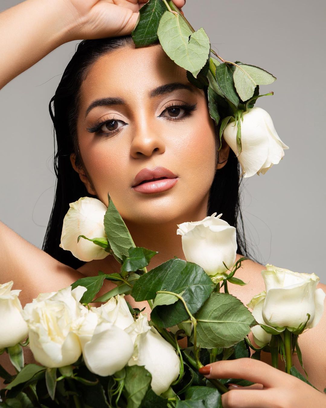 Understanding the Allure of Charismatic Colombian Women