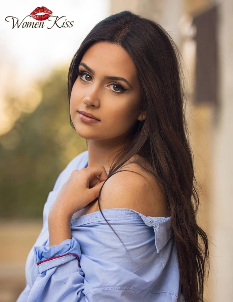 Understanding the Allure of Charming Bosnian Women