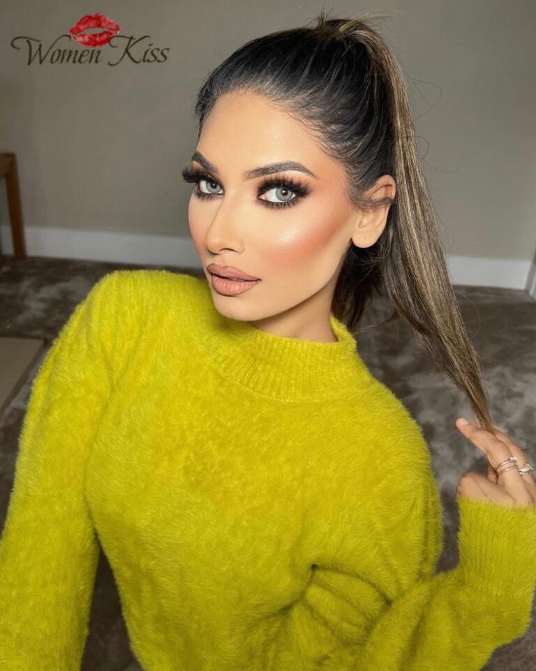 Charming Pakistani Women: What Makes Them so Popular?